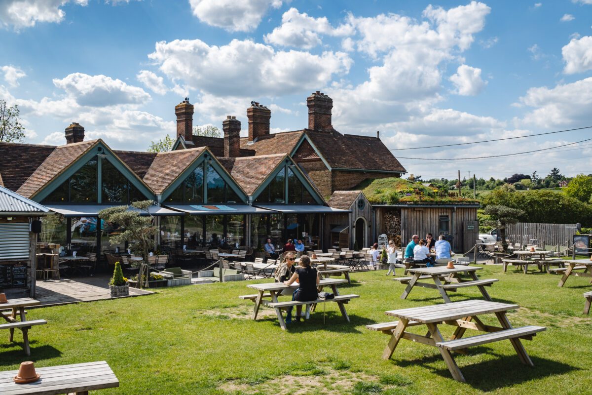 Best Beer Gardens In Kent and Sussex - Elite Pubs